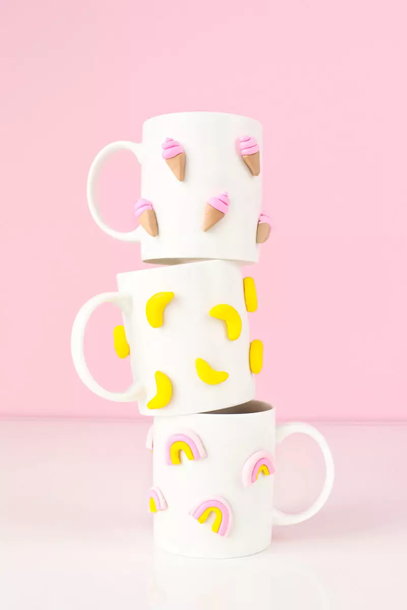 Polymer Clay Mug Kayayyakin: Murs ado da yumbu polymer tare da nasu hannayensu