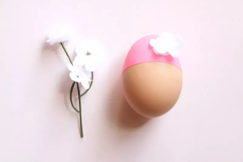 Bagaimana untuk menghiasi telur? Bagaimana untuk menghiasi telur Paskah dengan belon? 2572_7