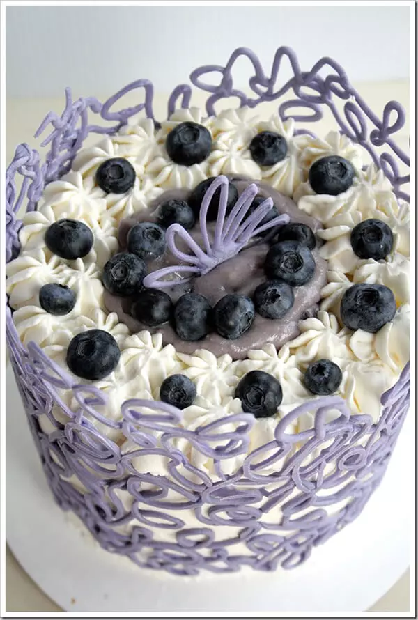 Kepiye dekorasi kue blueberry nganggo tangan sampeyan dhewe? 2687_2