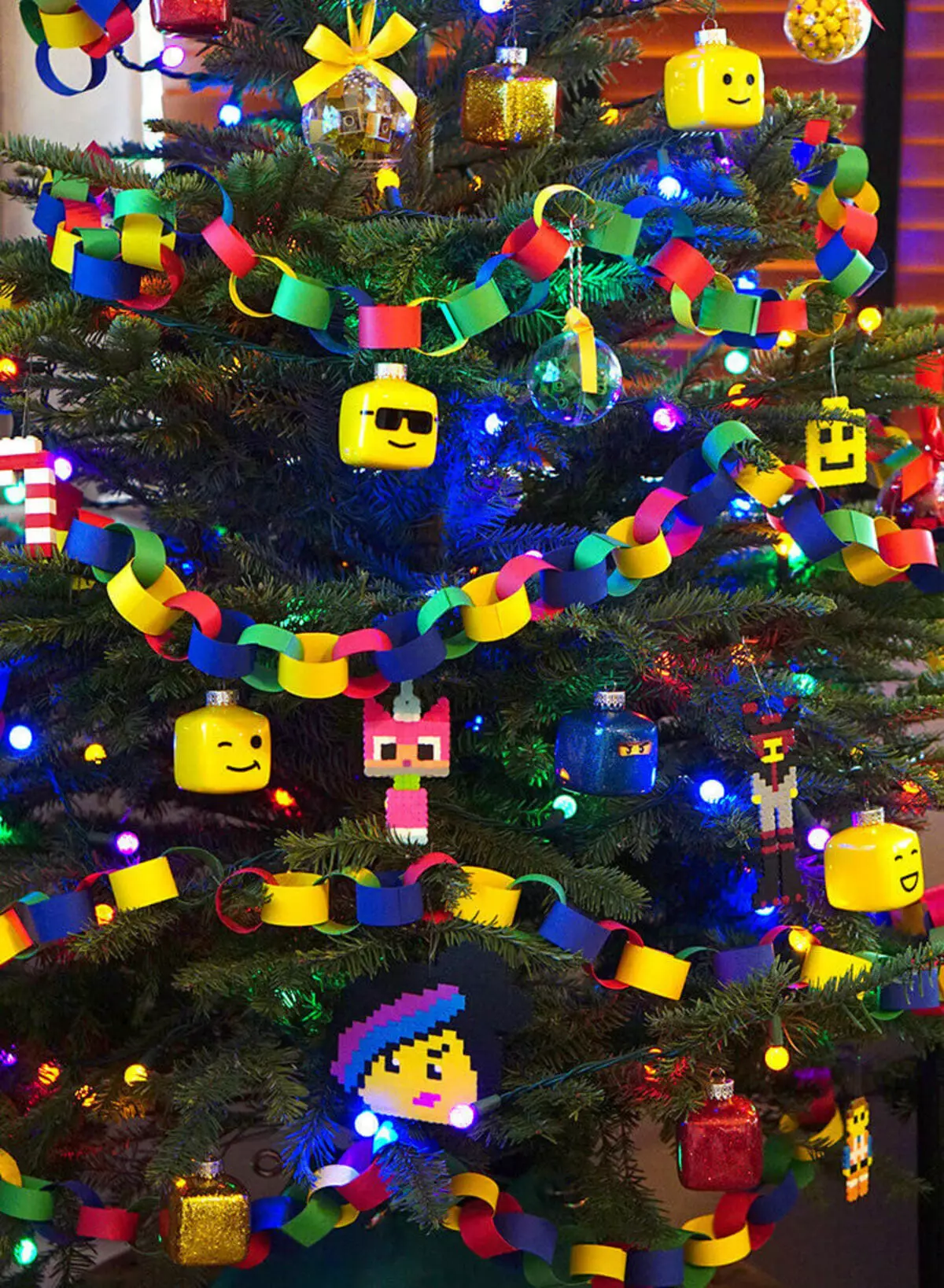 Lego ağacı. Lego tarzında yeni yıl ağacı nasıl dekore edilir?