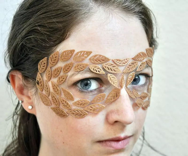 Venecian Mask. Hoe maak je een masker met je eigen handen voor het carnaval? 2785_2