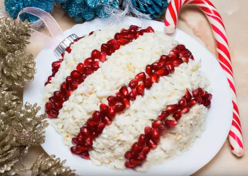 How to decorate a salad for new year and christmas 2853_23