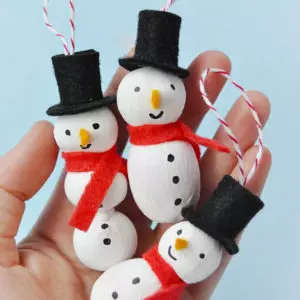 Toy Christmas Toy Snowman ເຮັດມັນຕົວທ່ານເອງ