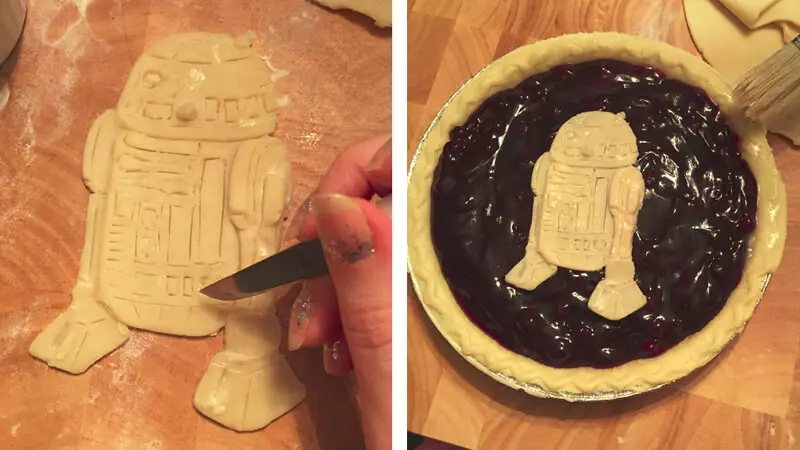 Maitiro ekushongedza keke? Star Wars Pie: Darth VADER uye R2-D2 2963_12