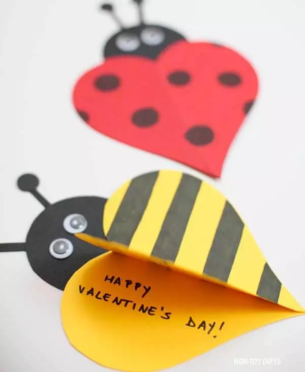 ဖေဖော်ဝါရီ 14 ရက်တွင်ကလေးများ၏လက်မှုအနုပညာလက်ရာများ (Valentine's Day) ကိုသင်ကိုယ်တိုင်လုပ်ပါ 2996_7