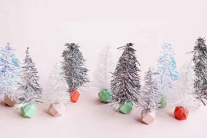 Ako urobiť vianočný strom od Mishura to urobiť sami? 313_11