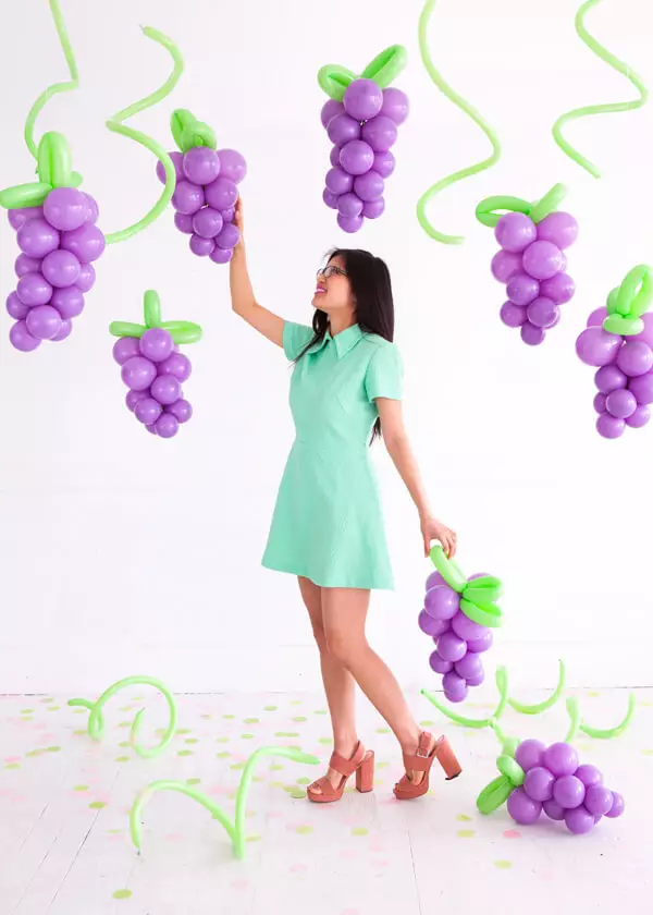 Як прикрасити свято / вечірку повітряними кулями у вигляді фруктів і ягід?