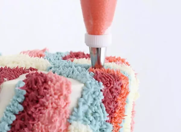 Kek Fluffy. Bagaimana Membuat Kek Fluffy Dengan Tangan Anda Sendiri? 3256_11