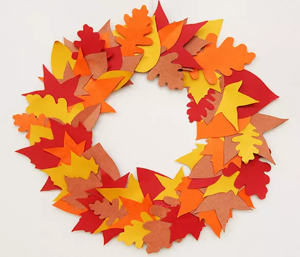 Guirnalda de hojas con sus propias manos. ¿Cómo hacer una corona de papel de otoño?