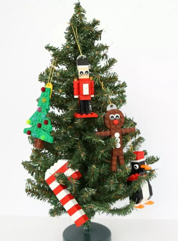Mainan pokok Krismas dari Lego (Lego) melakukannya sendiri 338_2