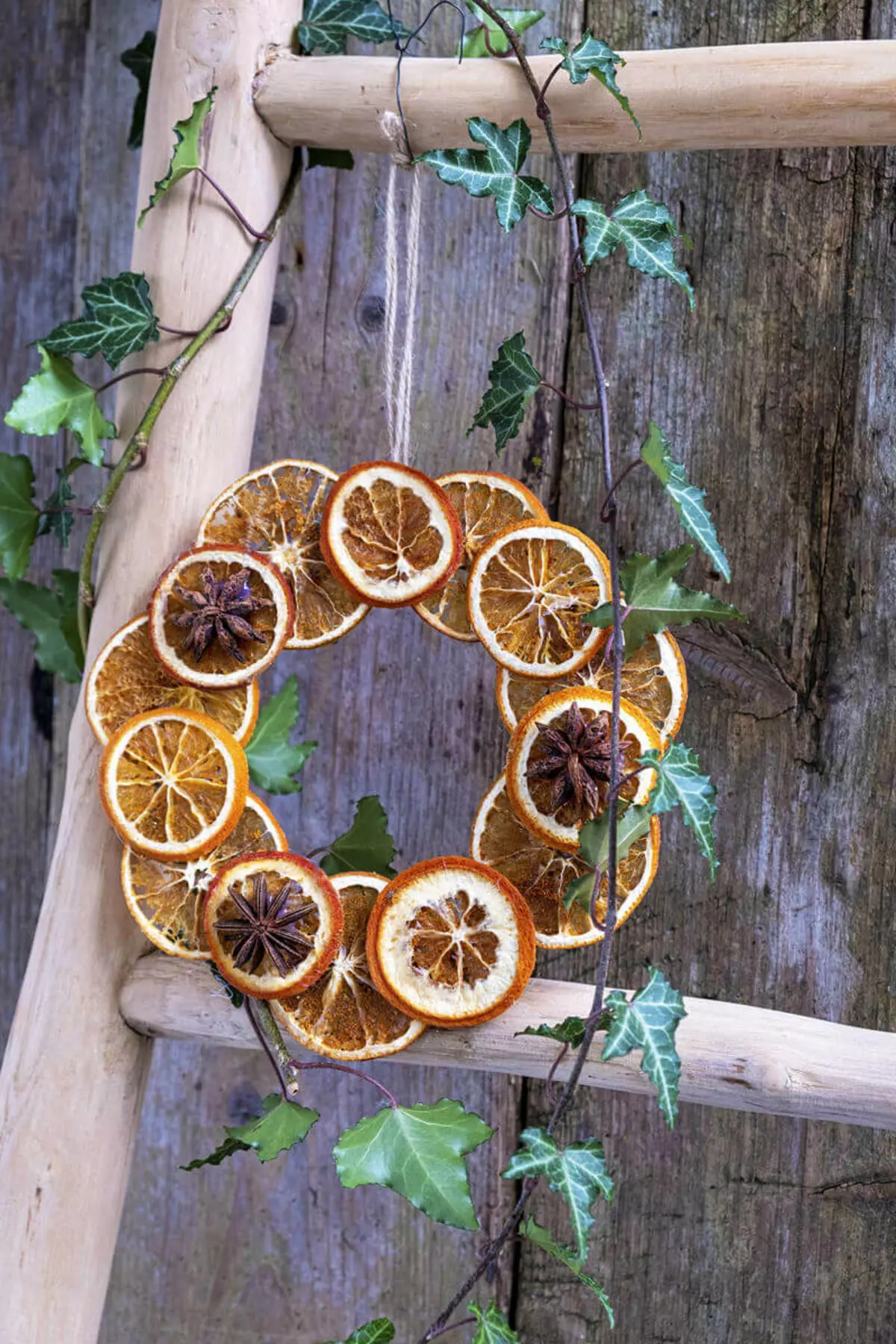 Kerisimasi Wreath o Oranges Faia oe lava 3471_7