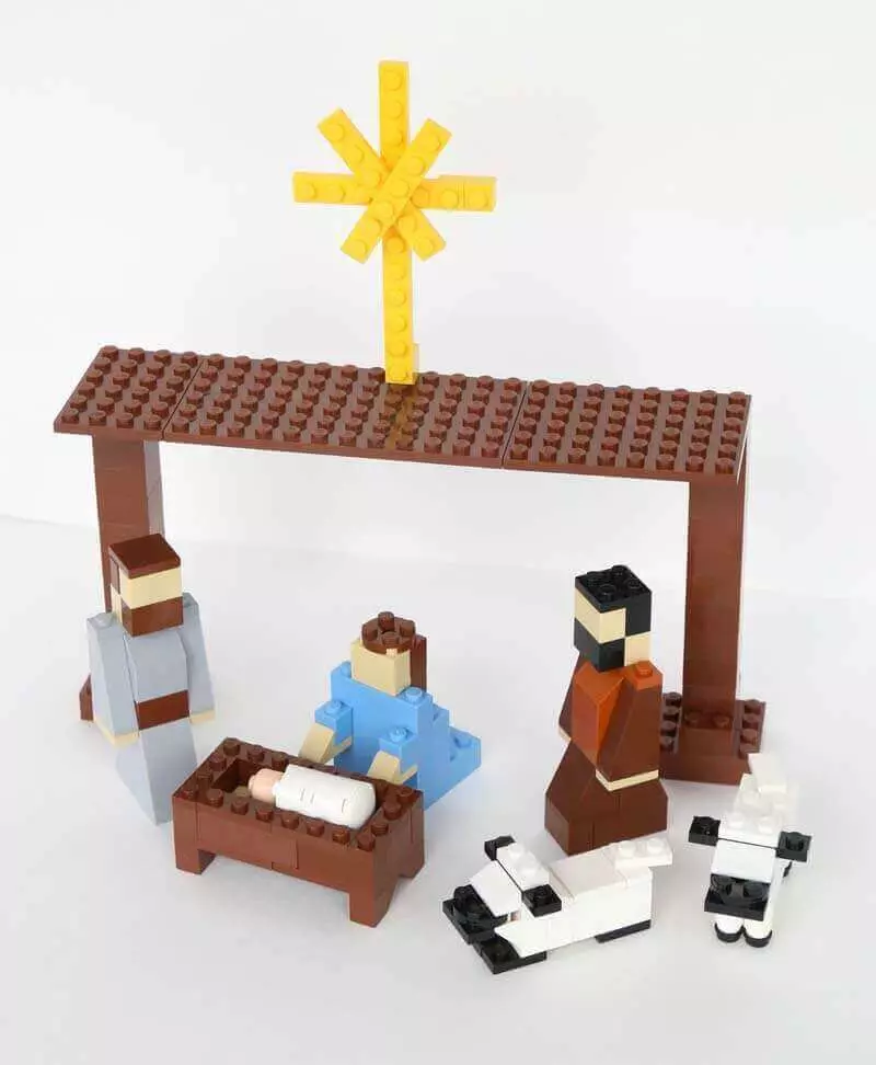 Lego Weihnachten. Wie kann man ein Handwerk zu Weihnachten von LEGO machen?
