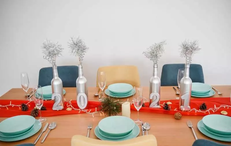 Como decorar a mesa para o ano novo 2021? 362_13
