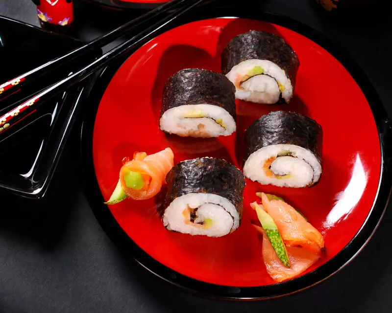 Apa yang perlu difailkan sushi? 377_4