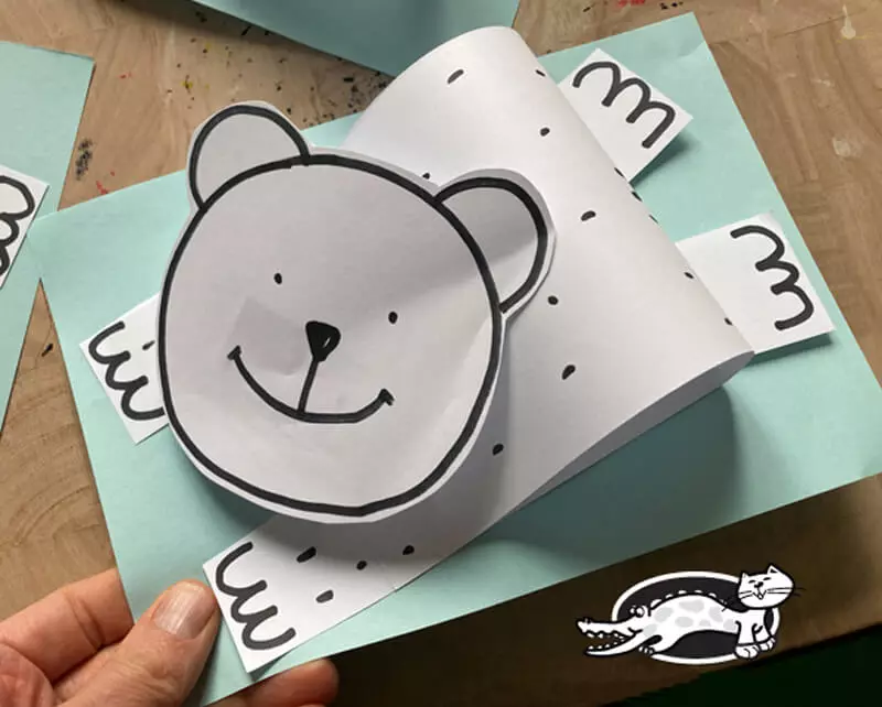 北極熊紙。如何用自己的手從紙上拿出一隻白熊？ 386_1