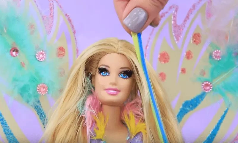 Rainbow Barbie. Princesha Barbie Rainbow Bëni vetë 393_23