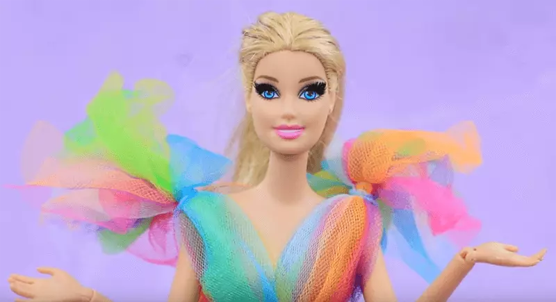 Rainbow Barbie. Princesha Barbie Rainbow Bëni vetë 393_9
