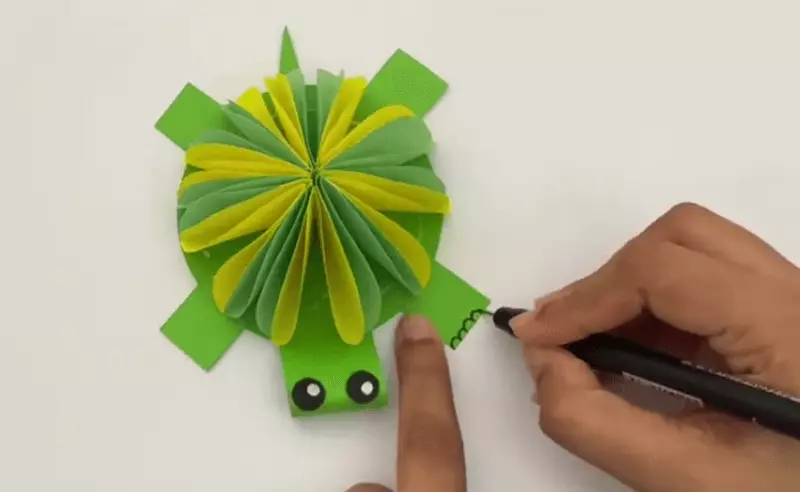 Χελώνα χαρτιού. Πώς να φτιάξετε ένα χαρτί χελώνας με τα χέρια σας; 505_17