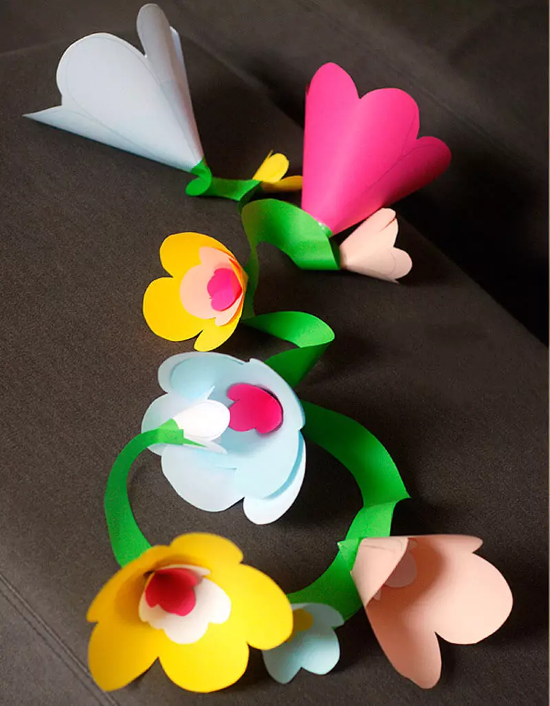 Hvordan laver man en blomsterkrans til design af en gruppe i børnehave? 510_10