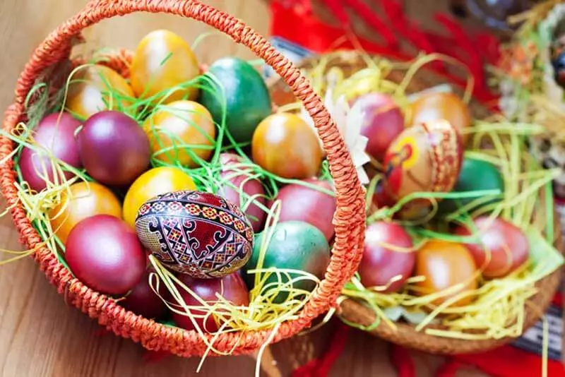 Hnub Easter: Easter Nyiaj so koobtsheej 525_4