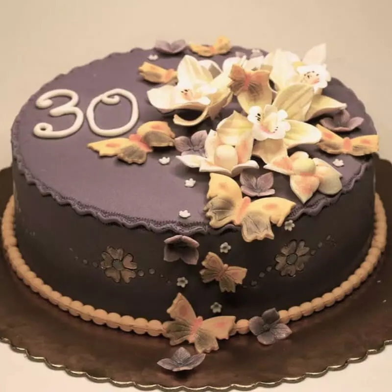 Bagaimana untuk menghiasi kek selama 30 tahun? 535_17